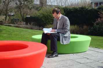 Loop Bank Rond | Van (gerecycled) polyethyleen | Tjinco