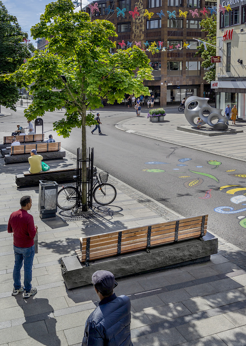 Kajen Parkbank | Comfortabele bank voor de openbare ruimte | Tjinco